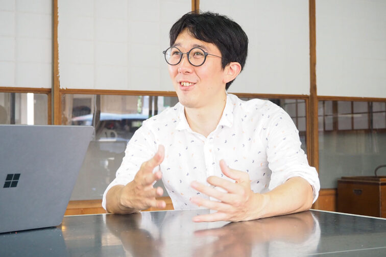 パリ在住経験のある写真家「水島 優」さんが発信するまちづくり。 | Things（シングス）｜新潟のローカルなWebマガジン